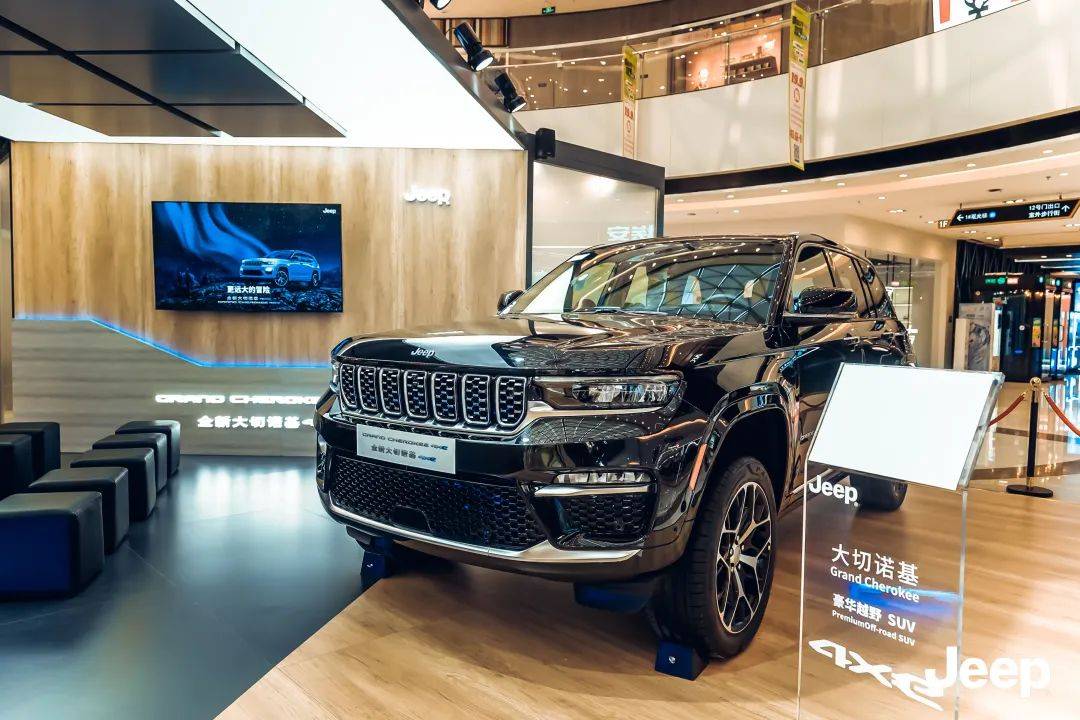 375匹，6秒破百！豪华越野车还得是大切诺基_搜狐汽车_搜狐网