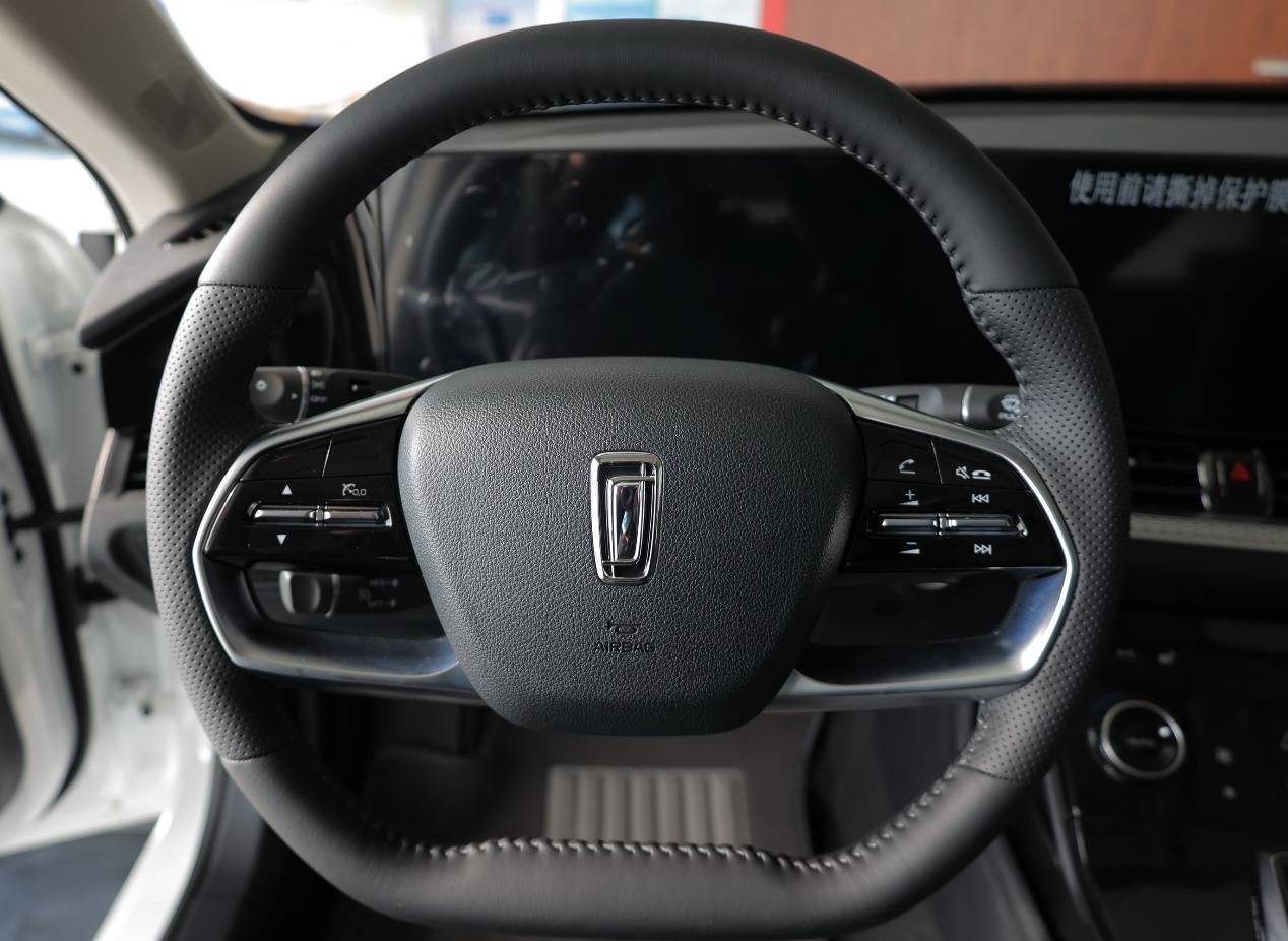 你对家轿的要求可以高一点了 遇见B70 感受东方美与6A级的舒适_搜狐汽车_搜狐网