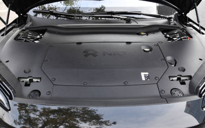 30万级豪华纯电轿车如何选？蔚来ET5对比宝马i3_搜狐汽车_搜狐网