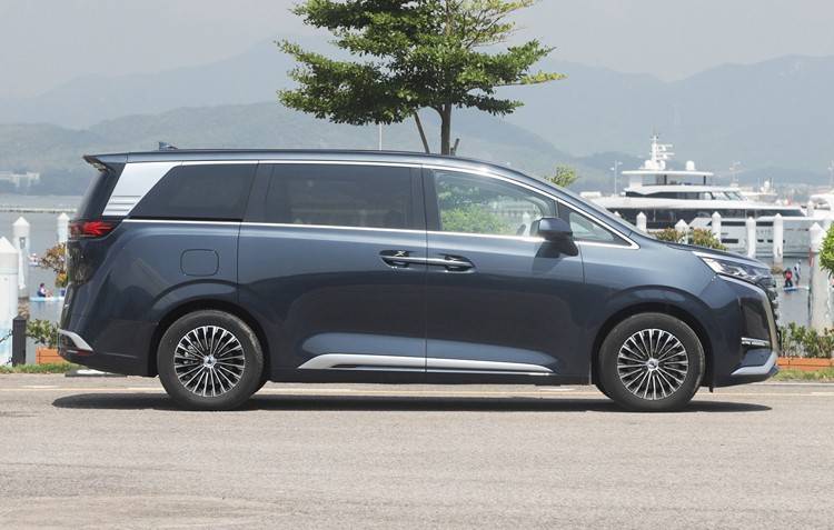 销量超GL8，涨价又涨价，这台40万的国产MPV火了！_搜狐汽车_搜狐网