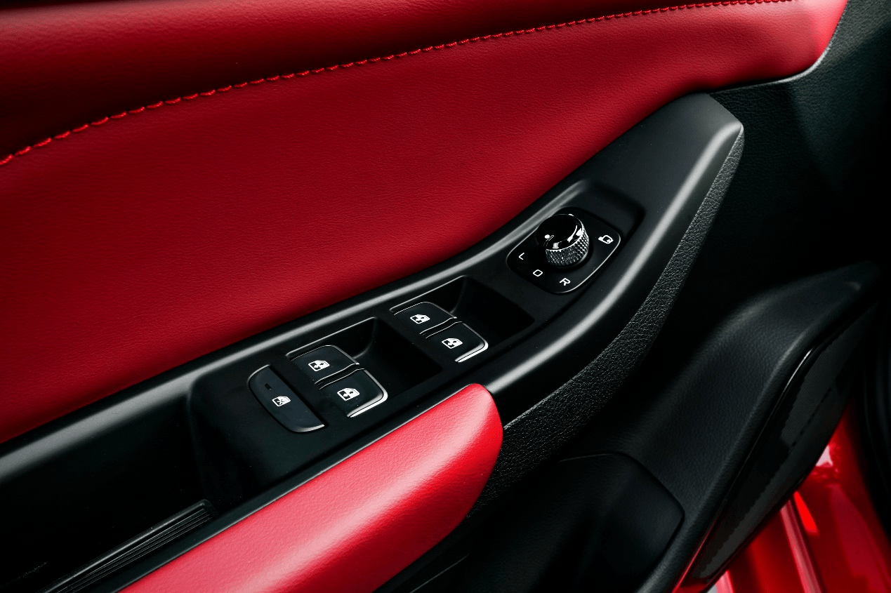 媲美家与五星级酒店般的舒适 解析奔腾B70 6A级舒适座舱_搜狐汽车_搜狐网