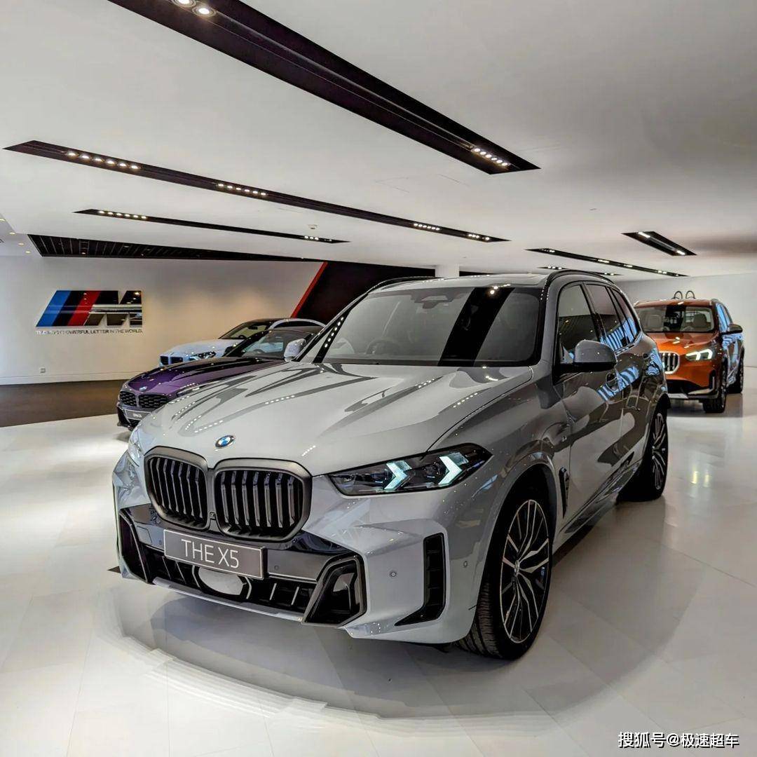 2023宝马X5：“金属灰色”质感一流，增加4.4T混动引擎，精致又立体_搜狐汽车_搜狐网