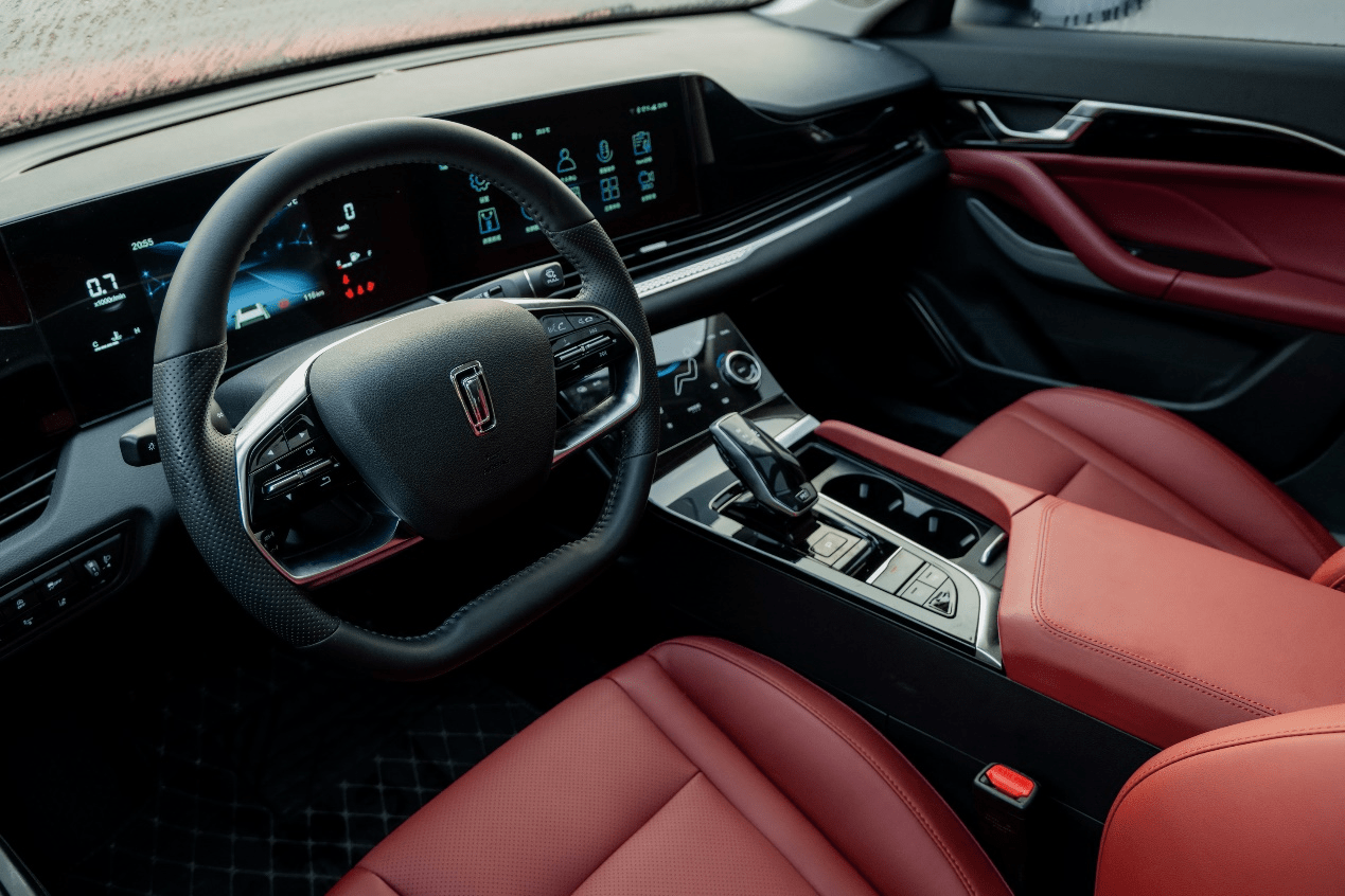 解析奔腾B70 6A级舒适座舱_搜狐汽车_搜狐网