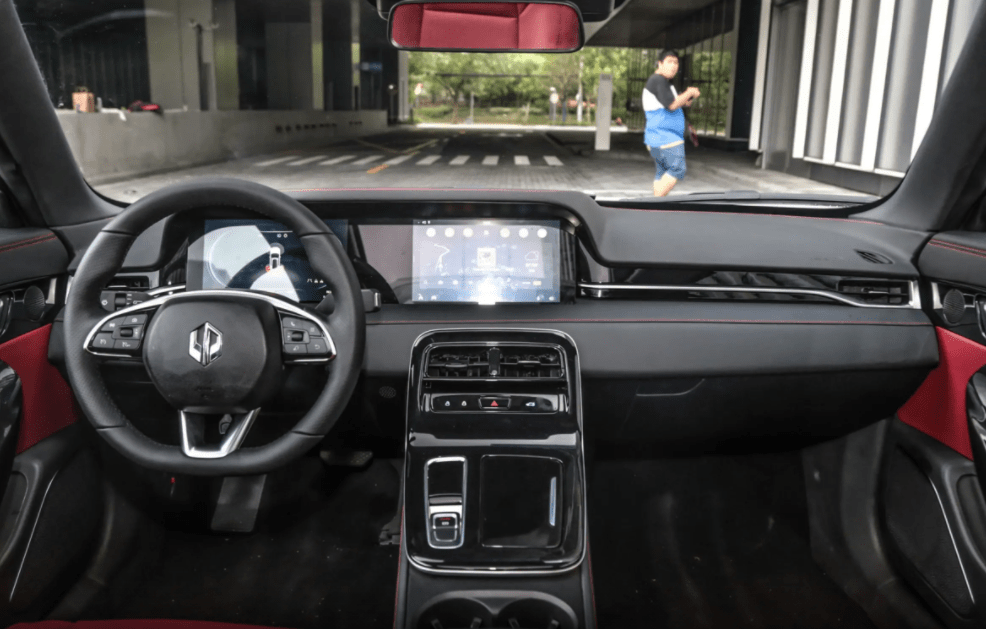 12.99万元起售，纯电续航仅451km，零跑S01实用性如何？_搜狐汽车_搜狐网