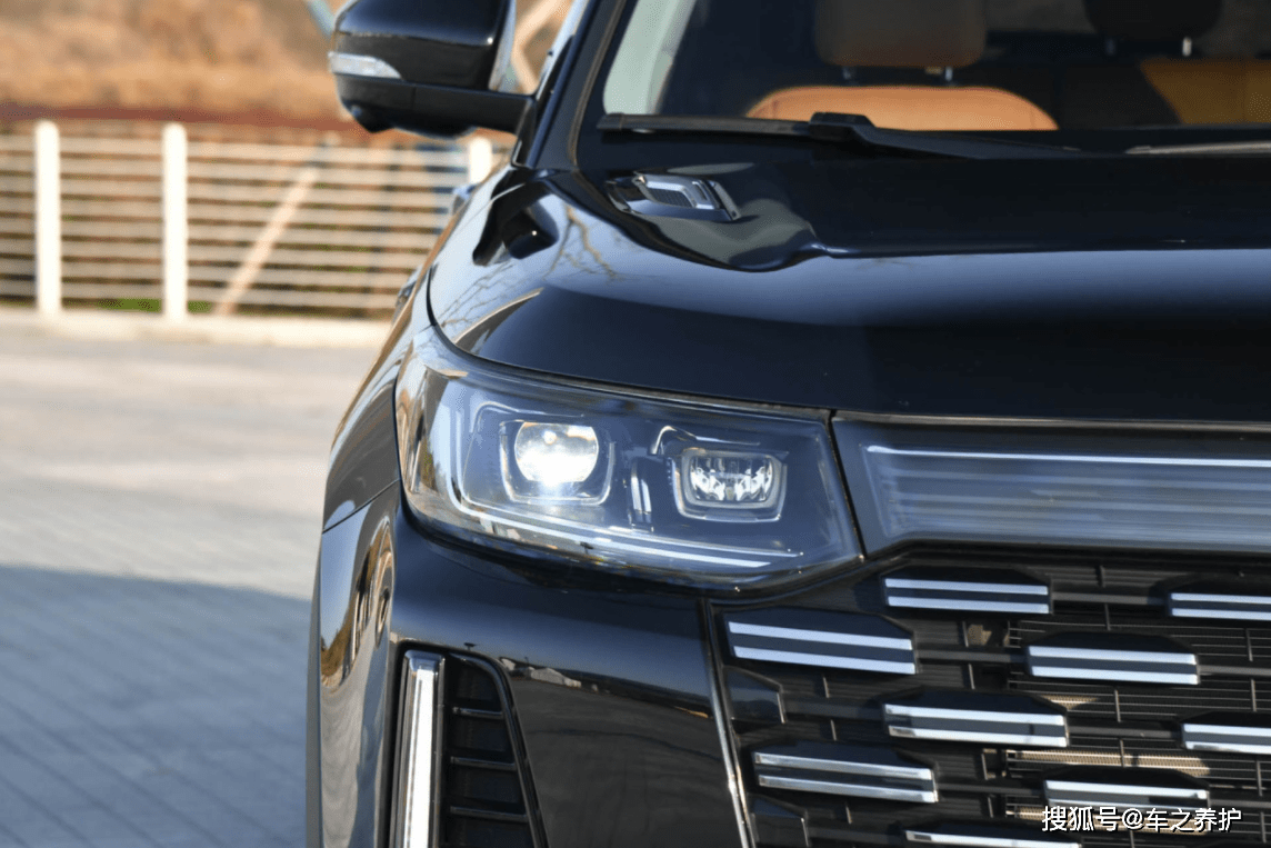 试驾长安旗舰SUV：2.0T+8AT配四驱，顶配才不到20万_搜狐汽车_搜狐网