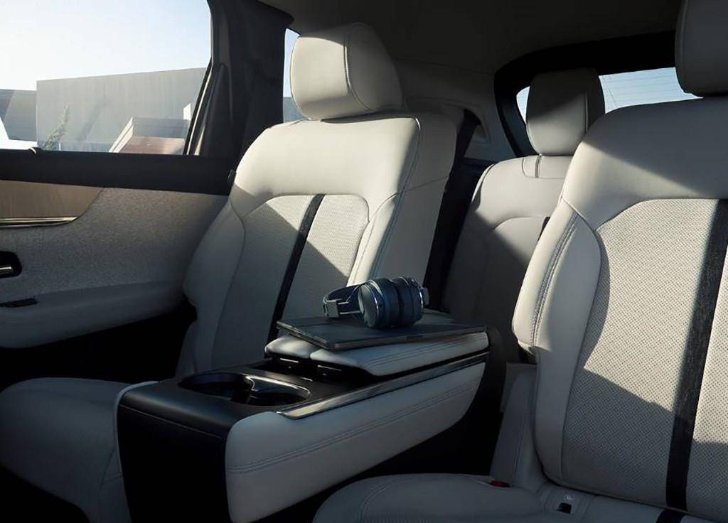 马自达全新旗舰SUV CX-90发布，6座布局，搭载3.3T六缸发动机_搜狐汽车_搜狐网