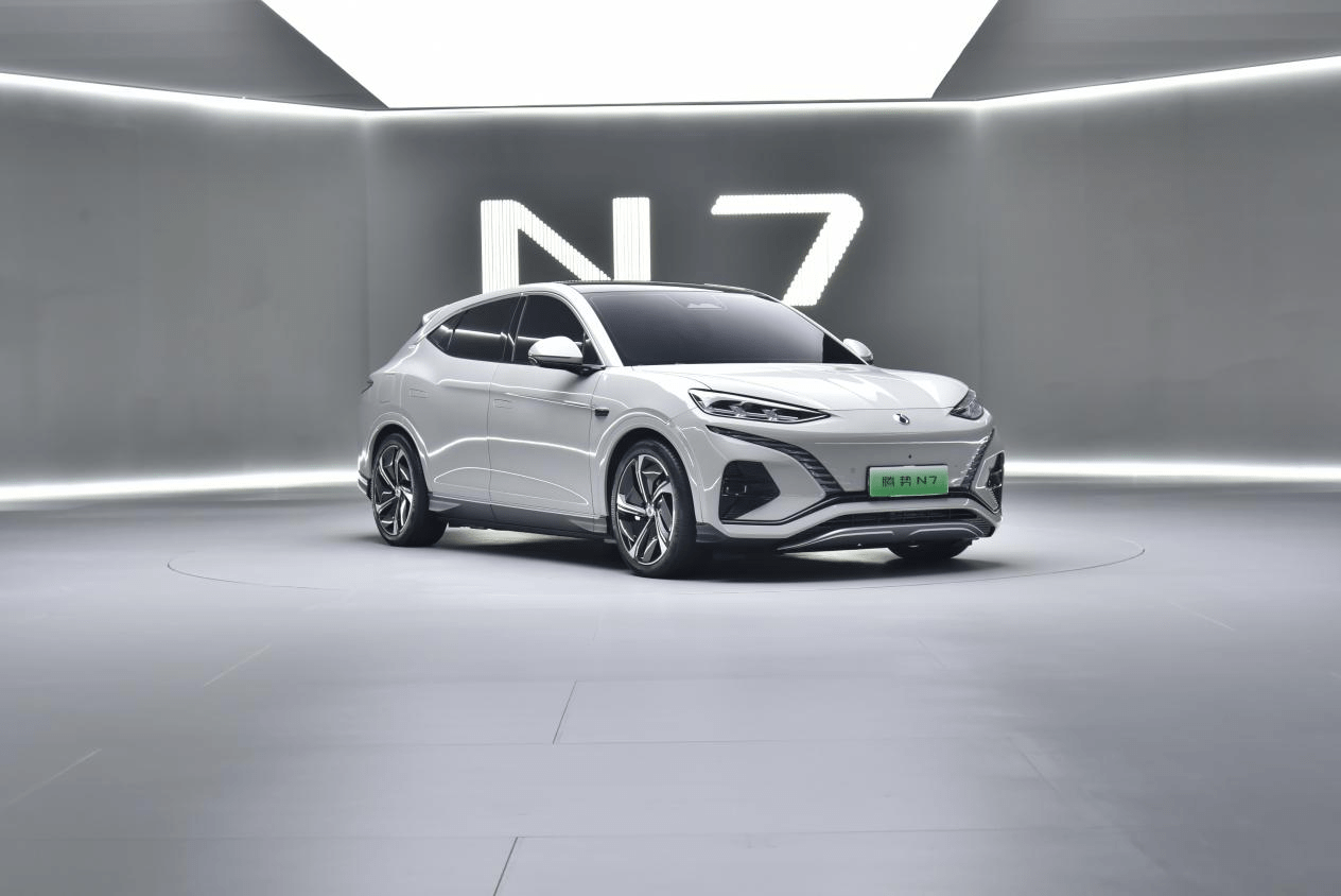 猎跑SUV势不可挡，腾势N7引领纯电SUV设计 2.0时代_搜狐汽车_搜狐网