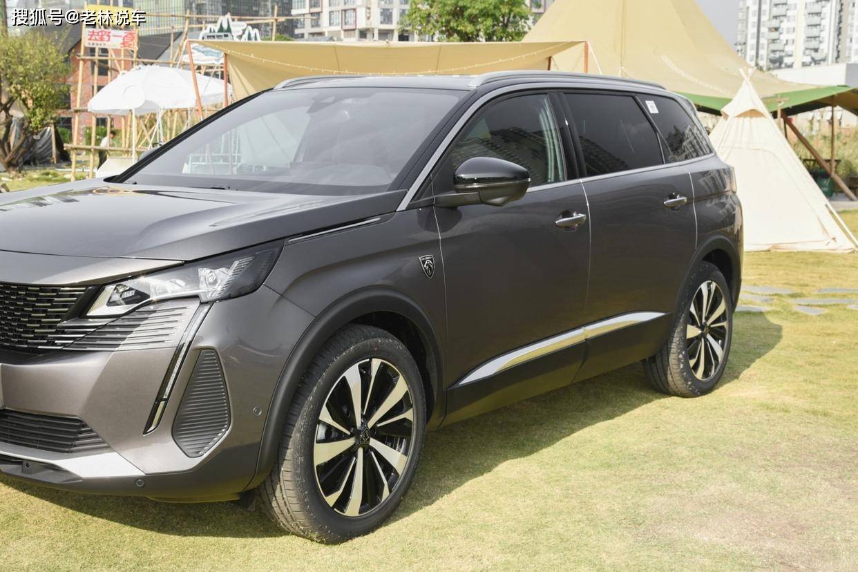 法系车绷不住了，从22万跌至13万多，配1.8T+8AT，跑高速稳如老狗_搜狐汽车_搜狐网