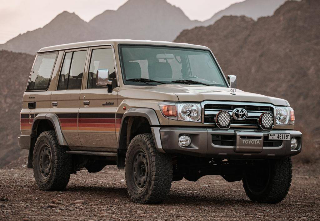 情怀车也换装混动系统！LC70为新规妥协，动力更强却丧失了情怀！_搜狐汽车_搜狐网