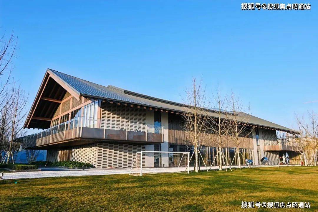 昆明招商依云国际社区为什么便宜？周边配套齐全吗？【解读+分析】_城市花园_项目_休闲