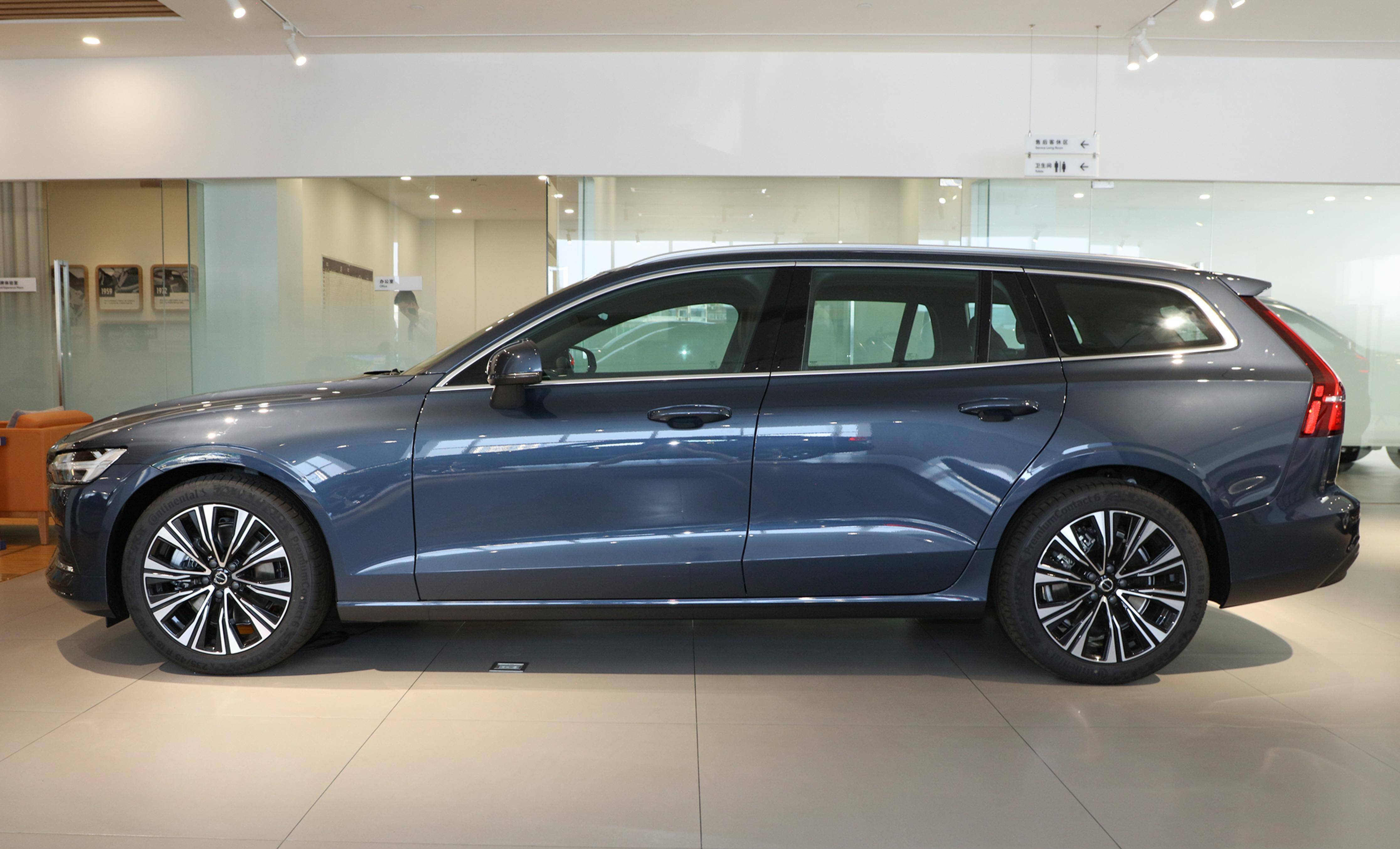 纯进口5座旅行车，配2.0T+8AT，新款沃尔沃V60能否平替理想L7_搜狐汽车_搜狐网