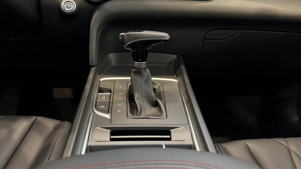 探店奔腾T55，8万级别紧凑SUV卷成这样了？_搜狐汽车_搜狐网