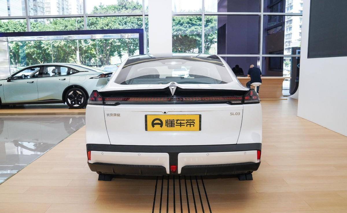 EPA1平台打造，深蓝SL03：后驱车，拥有增程、纯电可选_搜狐汽车_搜狐网