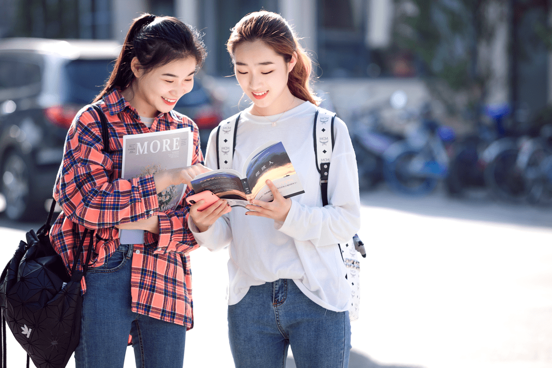 DSE考多少分才能上港八大和内地顶尖985？_考试_香港演艺学院_科目