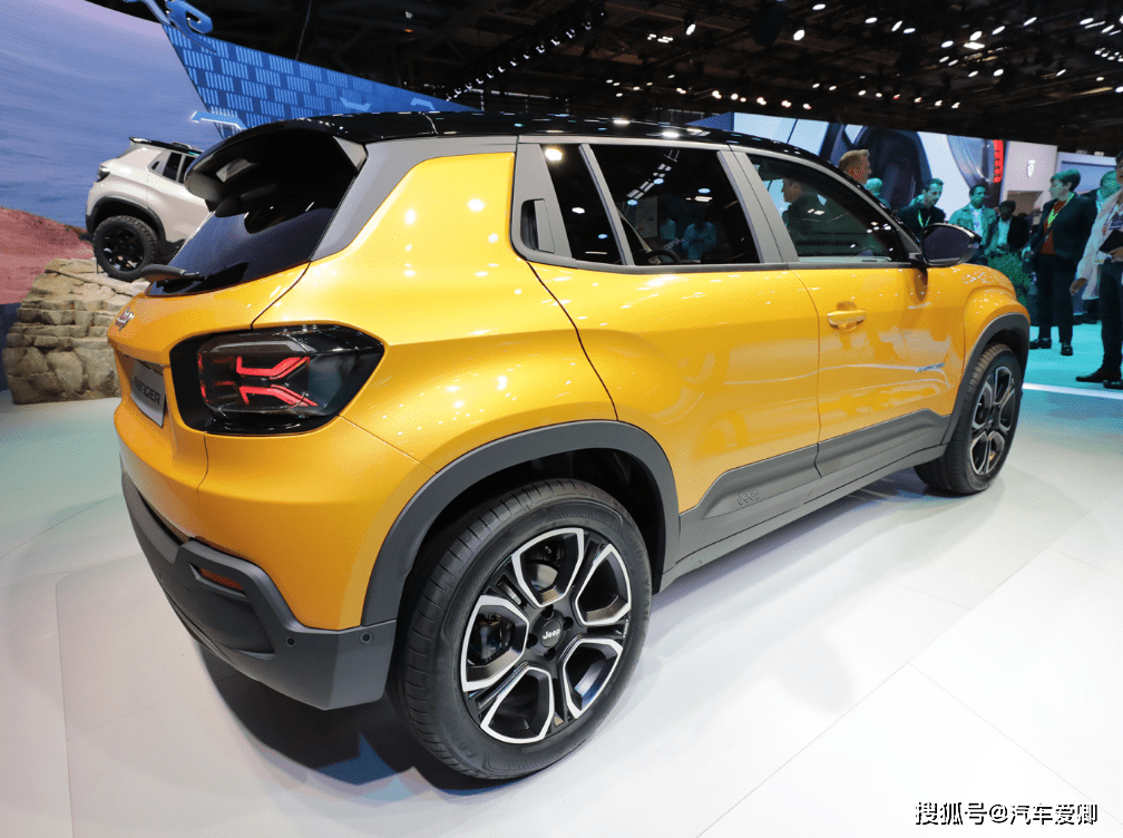 吉普也打造电动SUV了，造型复古，续航400km，海外预售价约29万元_搜狐汽车_搜狐网