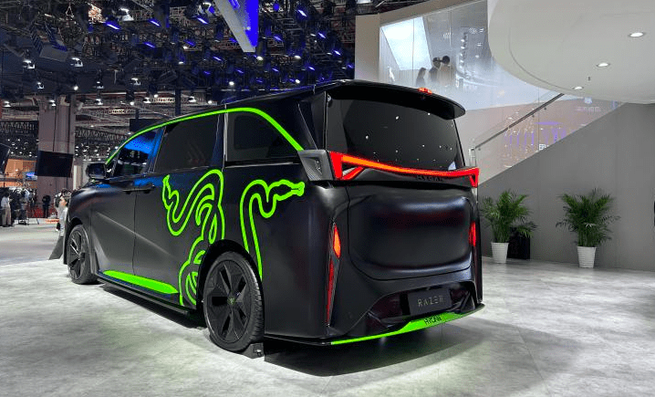 配零重力座椅、续航超750km，合创V09内饰公布_搜狐汽车_搜狐网