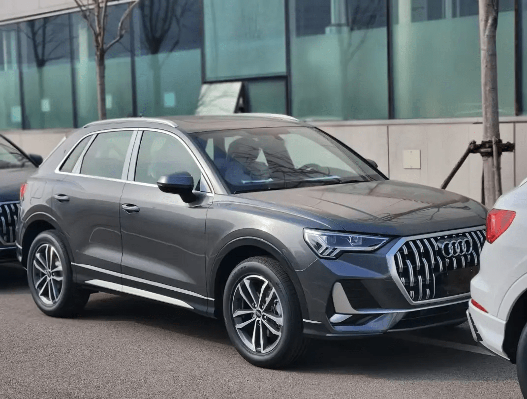 新款奥迪Q3亮相上海车展，采用全新前脸，换装1.5T发动机_搜狐汽车_搜狐网