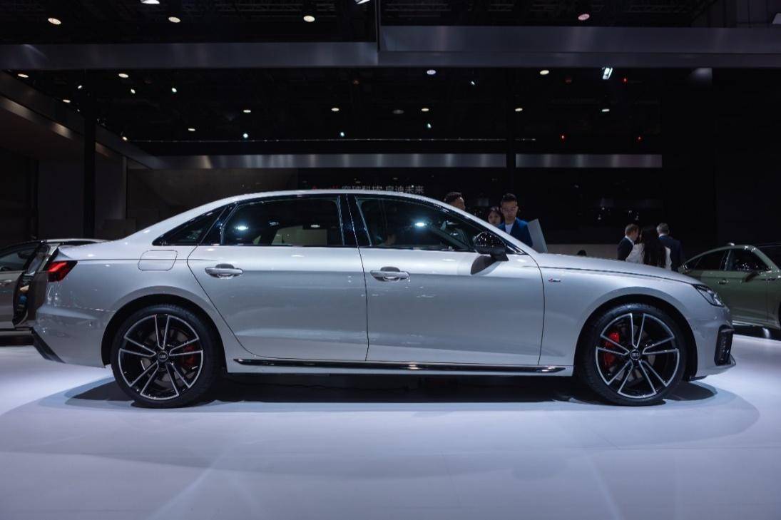 林肯Z和奥迪A4L大PK,奥迪A4L竟然输在了大屏_搜狐汽车_搜狐网