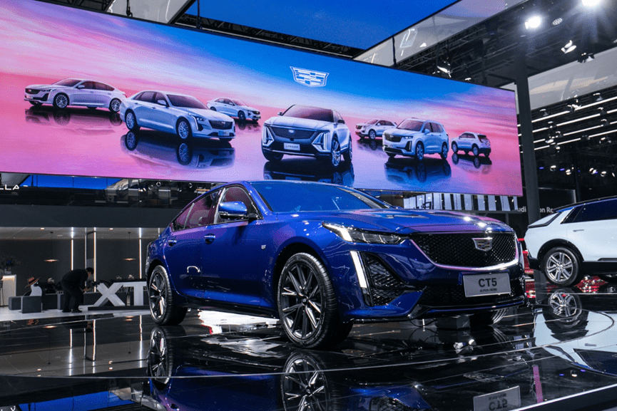 你要的它都有，2023款凯迪拉克CT5亮相车展，难道不比“34C”香？_搜狐汽车_搜狐网