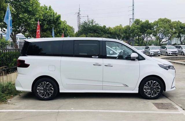 国产“埃尔法”大通G20到店，2.0T配8AT，内饰让人意外_搜狐汽车_搜狐网