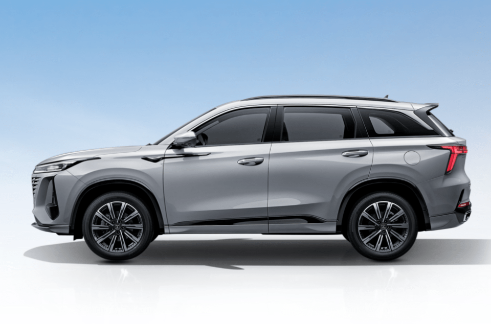 爆款再进阶！搭载1.5T/2.0T+8AT，长安新款CS75 PLUS售12.49万元起_搜狐汽车_搜狐网