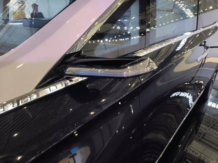 MPV新势力？专属架构 江淮瑞风全新中大型MPV RF-M概念车首发亮相_搜狐汽车_搜狐网