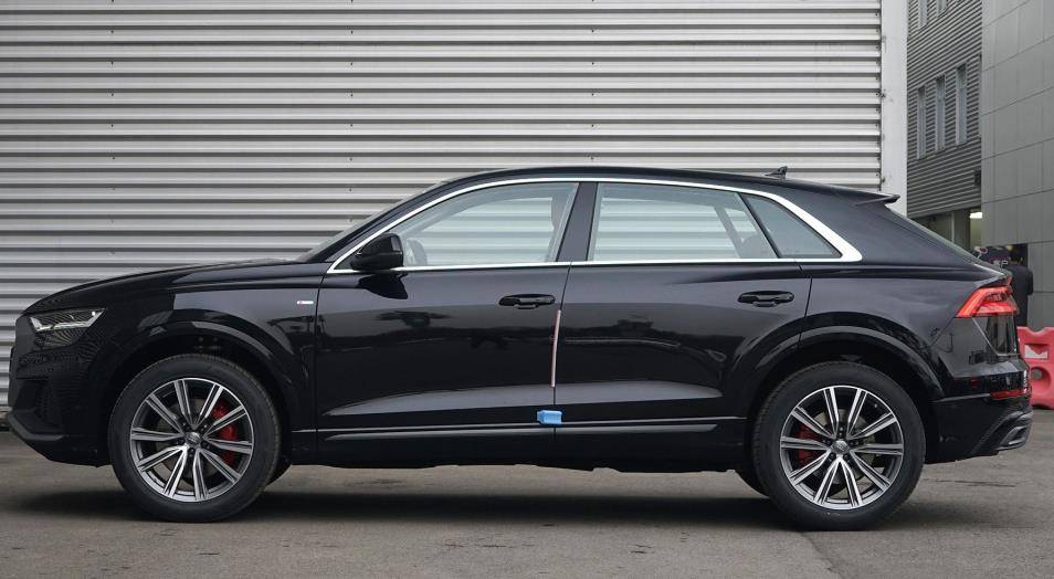 奥迪全新大型SUV，超五米车长，3.0T＋8挡手自一体，马力340匹_搜狐汽车_搜狐网