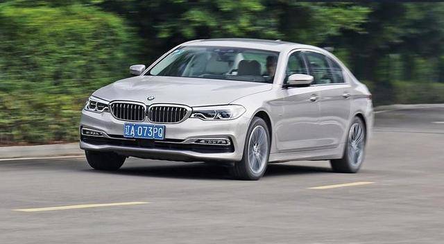 42.9万提了辆奔驰E级，2个月后再开宝马530Li，车主：差距不一般_搜狐汽车_搜狐网