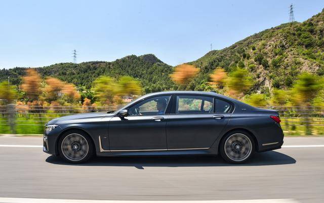 67.8万提了辆宝马730Li，开了2个月后，车主说出优缺点_搜狐汽车_搜狐网