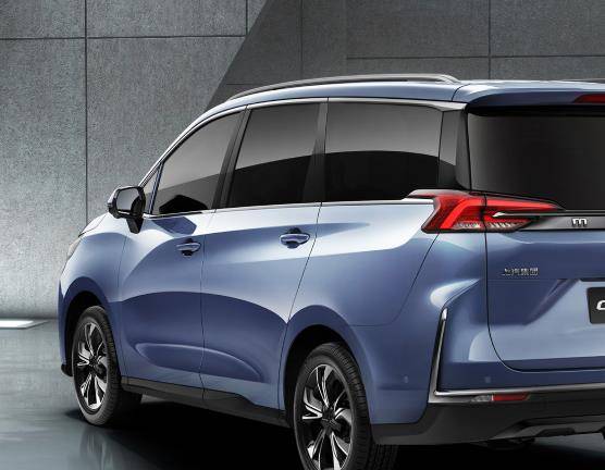 比别克GL6更高端大气，车长4825，油耗7L，带大天窗，仅售7万出头_搜狐汽车_搜狐网