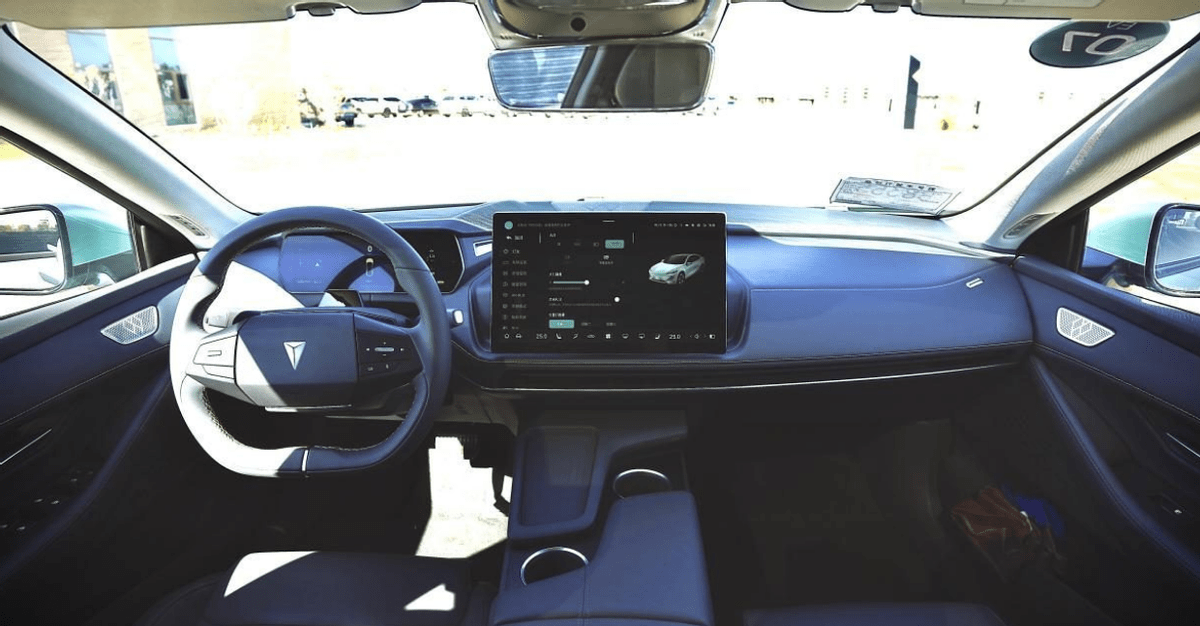 假期潮流个性之选 零跑C01和深蓝SL03你pick谁？_搜狐汽车_搜狐网