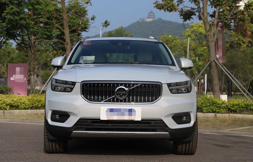 安全第一的沃尔沃XC40，2.0T四缸发动机配8AT，四驱马力252匹_搜狐汽车_搜狐网