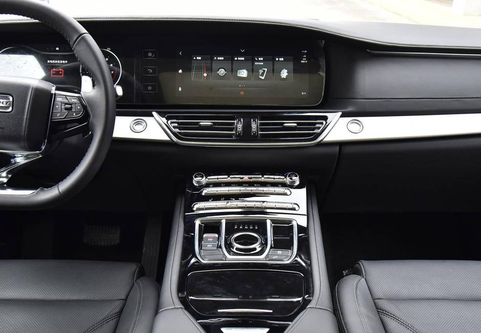 换标版“路虎揽胜”！内饰叫板奥迪Q7，2.0T＋8AT，15.98万_搜狐汽车_搜狐网