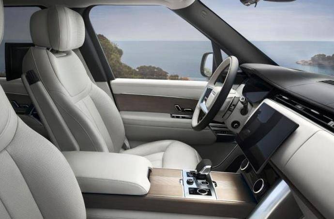 “SUV中的劳斯莱斯”，4.4T V8＋8AT，网友：这价格是真的很香_搜狐汽车_搜狐网