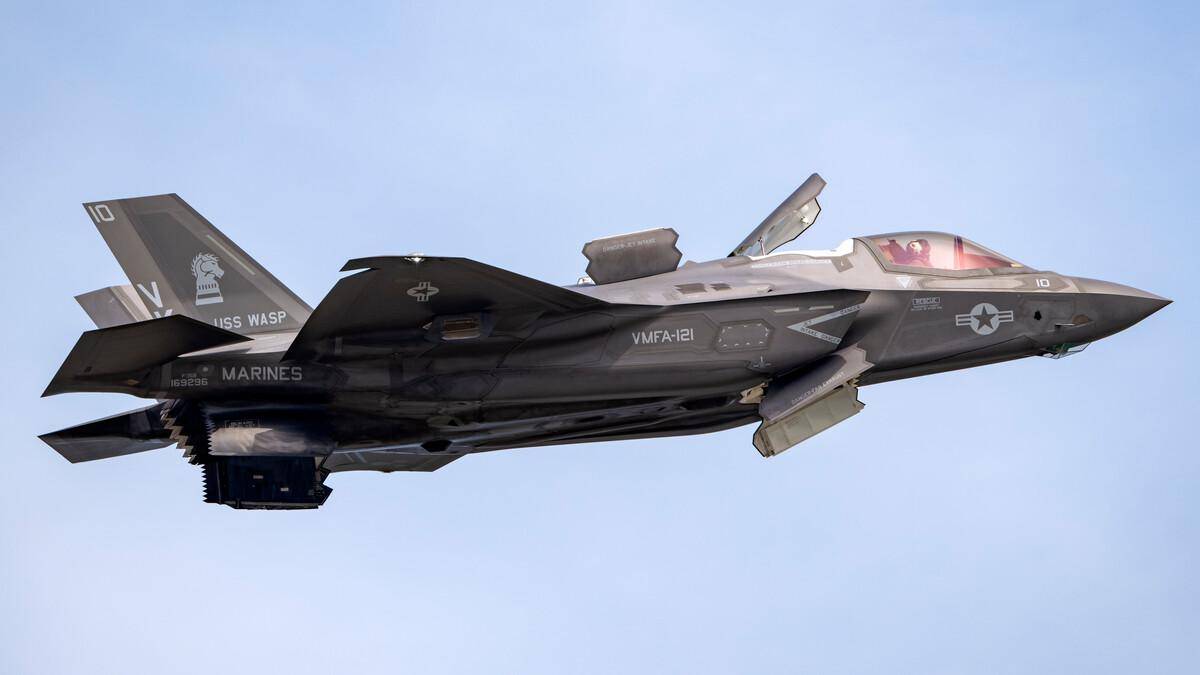 与歼20交手后，F35B获台媒夸赞，称对大陆威胁很大，美专家泼冷水_美国_美军_航母