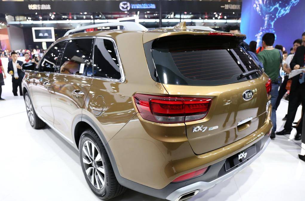 起亚这回吊打大众！途观L看了明知故问，不足18万大众咬牙切齿_搜狐汽车_搜狐网