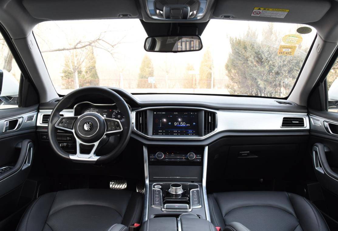 又一国产“黑马SUV”！比探岳颜值高，轴距超2米8，搭2.0T＋8AT_搜狐汽车_搜狐网