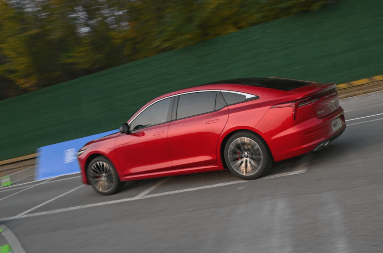 穿透时间的魅力，奔腾B70成就10万级2.0T家轿最优解_搜狐汽车_搜狐网