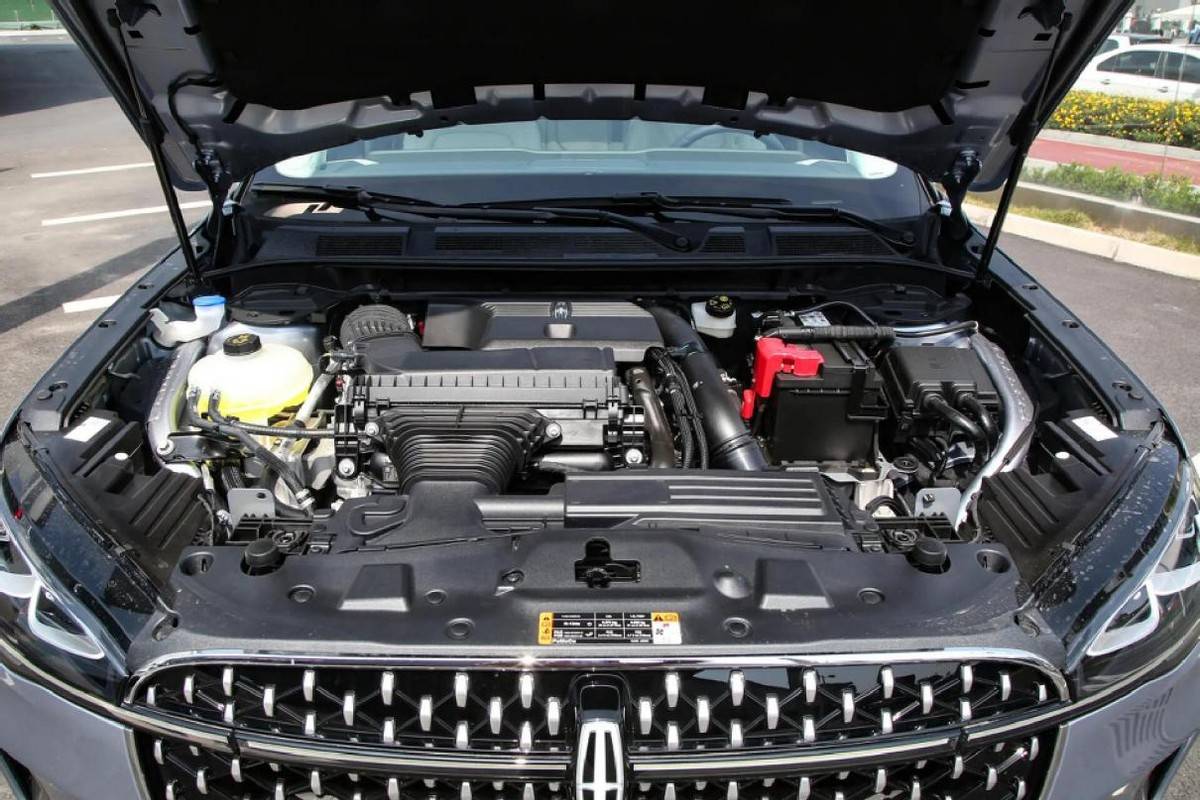 林肯冒险家：24.58万起，2.0T就有261马力，BBA不香了_搜狐汽车_搜狐网