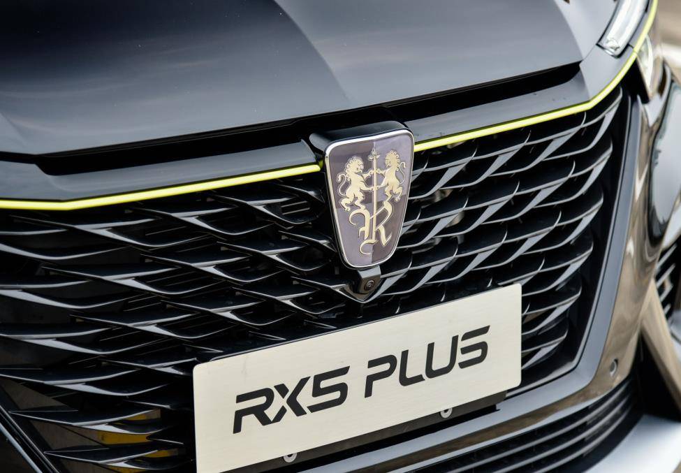 没白等，上汽荣威RX5PLUS上市，比奥迪Q3拉风，9.98万_搜狐汽车_搜狐网