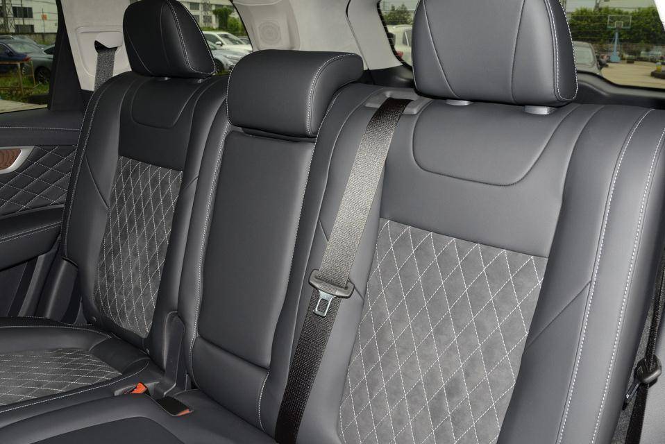 不能忽视的国产豪华SUV，3.0T＋8AT，豪华如头等舱，零百7.8秒_搜狐汽车_搜狐网