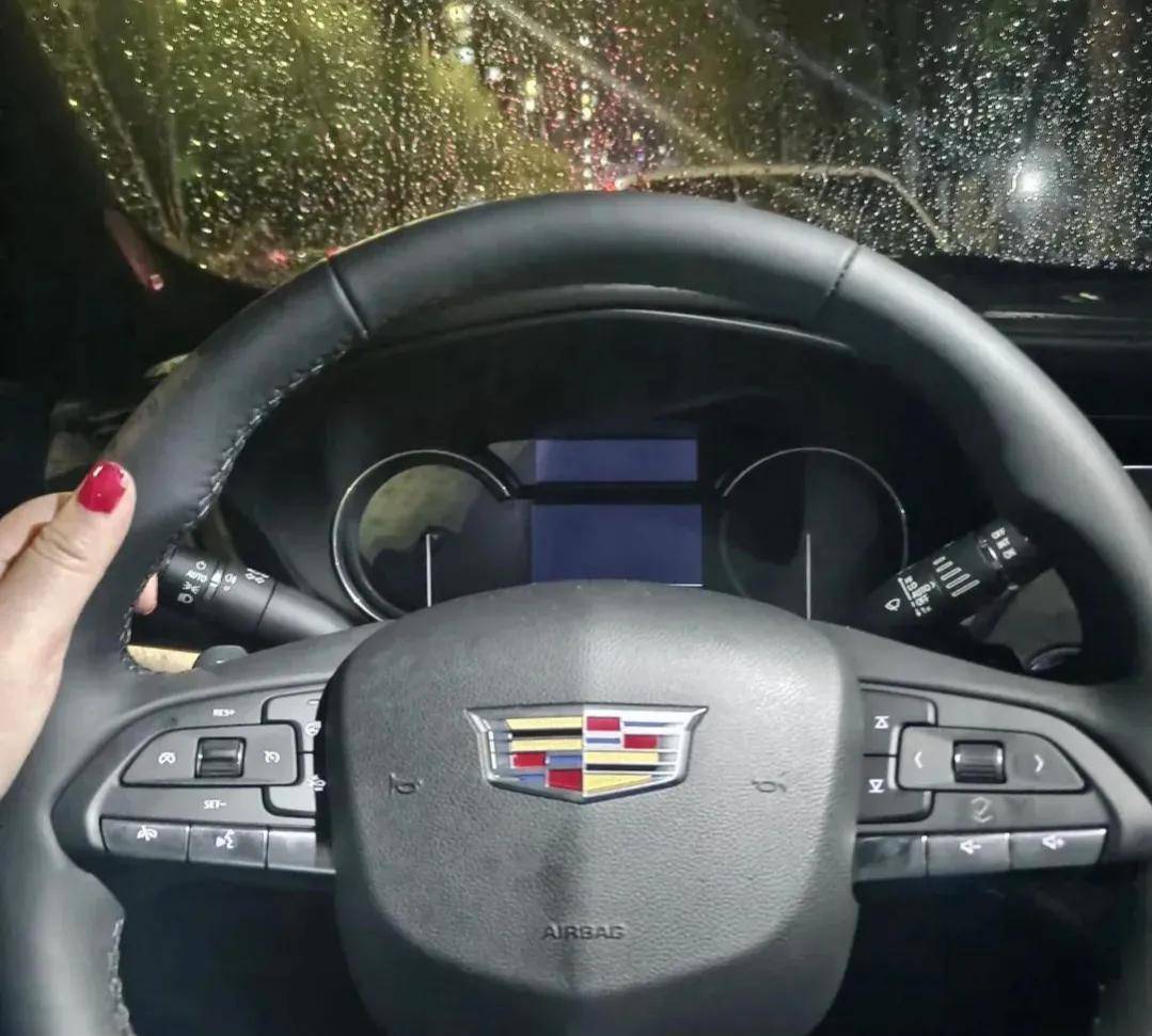 奥迪Q3，奔驰GLB，凯迪拉克XT4，林肯冒险家，预算25万该选哪款_搜狐汽车_搜狐网