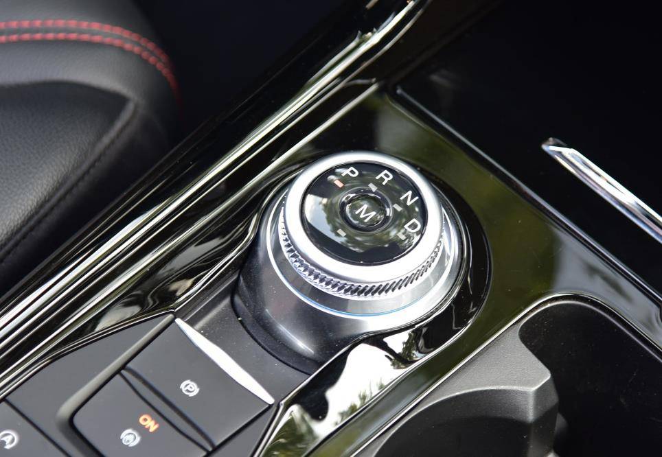 比途昂硬派的SUV，入门就是276马力，配10AT＋四驱，吃粗粮就能养_搜狐汽车_搜狐网