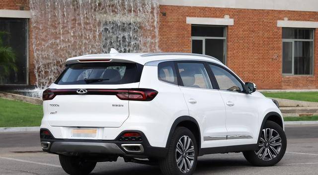 10万级的中型SUV，风行T5L和瑞虎8哪个好？对比后见分晓_搜狐汽车_搜狐网