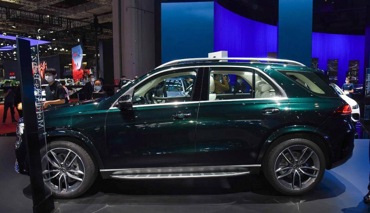 静态介绍奔驰GLE，外观大气内饰豪华，配2.0T，售价69.98万_搜狐汽车_搜狐网