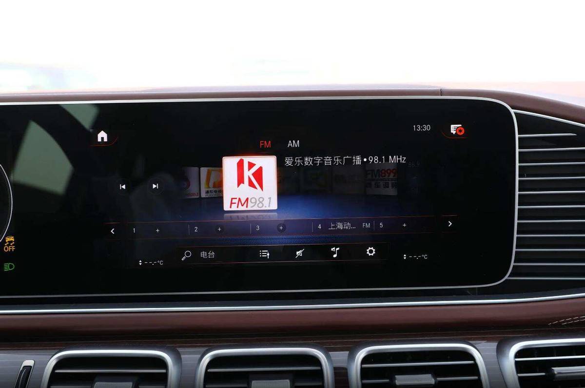 实拍迈巴赫GLS600，4.0T爆557马力，破百仅4.9秒，究竟有多强？_搜狐汽车_搜狐网