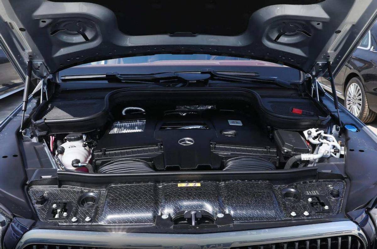 实拍迈巴赫GLS600，4.0T爆557马力，破百仅4.9秒，究竟有多强？_搜狐汽车_搜狐网