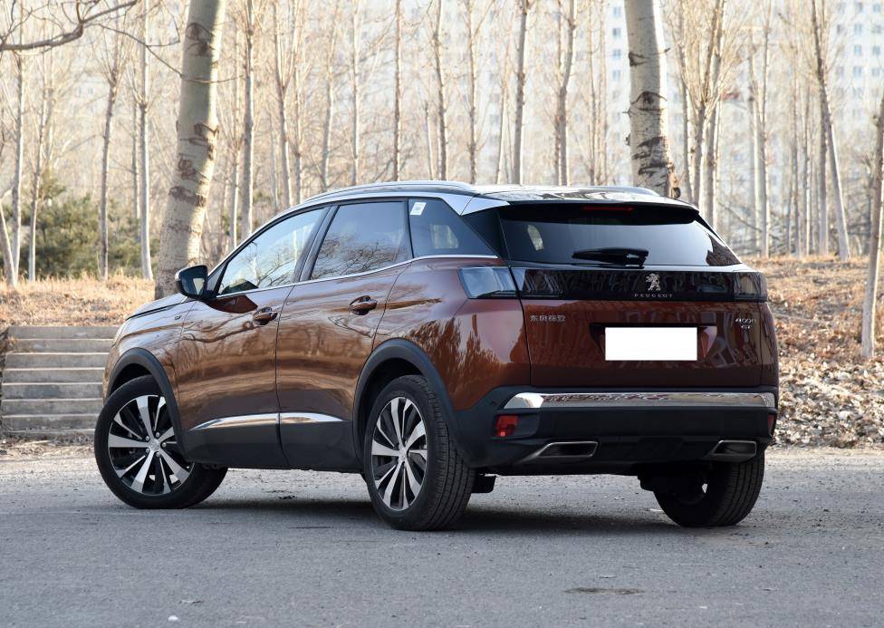 法系车终于开窍了，新车内饰再升级，爆211马力＋8AT，油耗6.3L_搜狐汽车_搜狐网