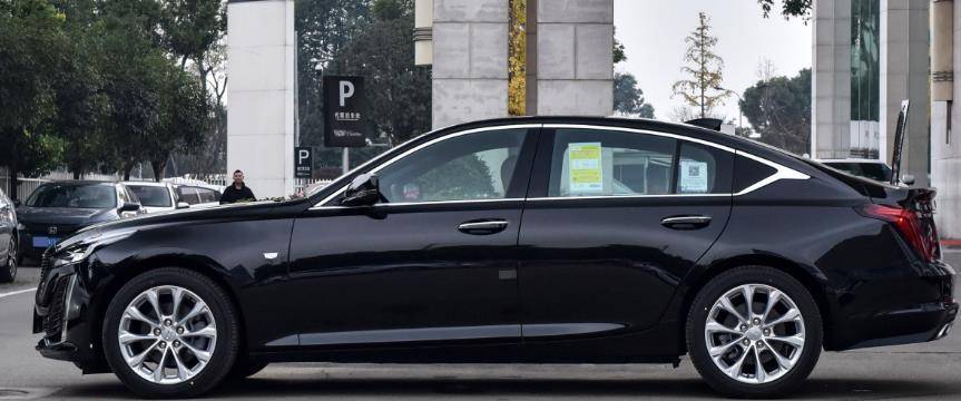 从近28万跌至23万多！标配2.0T＋10AT还是前置后驱，可以下手了_搜狐汽车_搜狐网