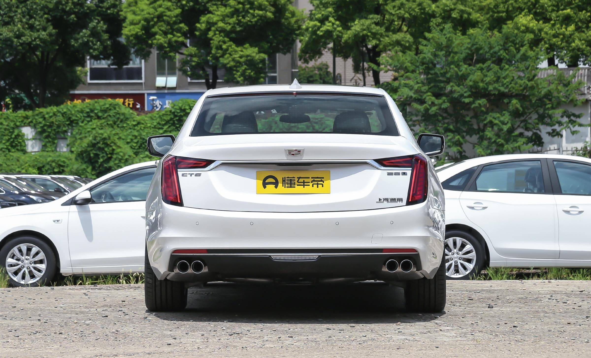 降幅近10万！气场不输7系，入门就配237马力，实拍凯迪拉克CT6_搜狐汽车_搜狐网